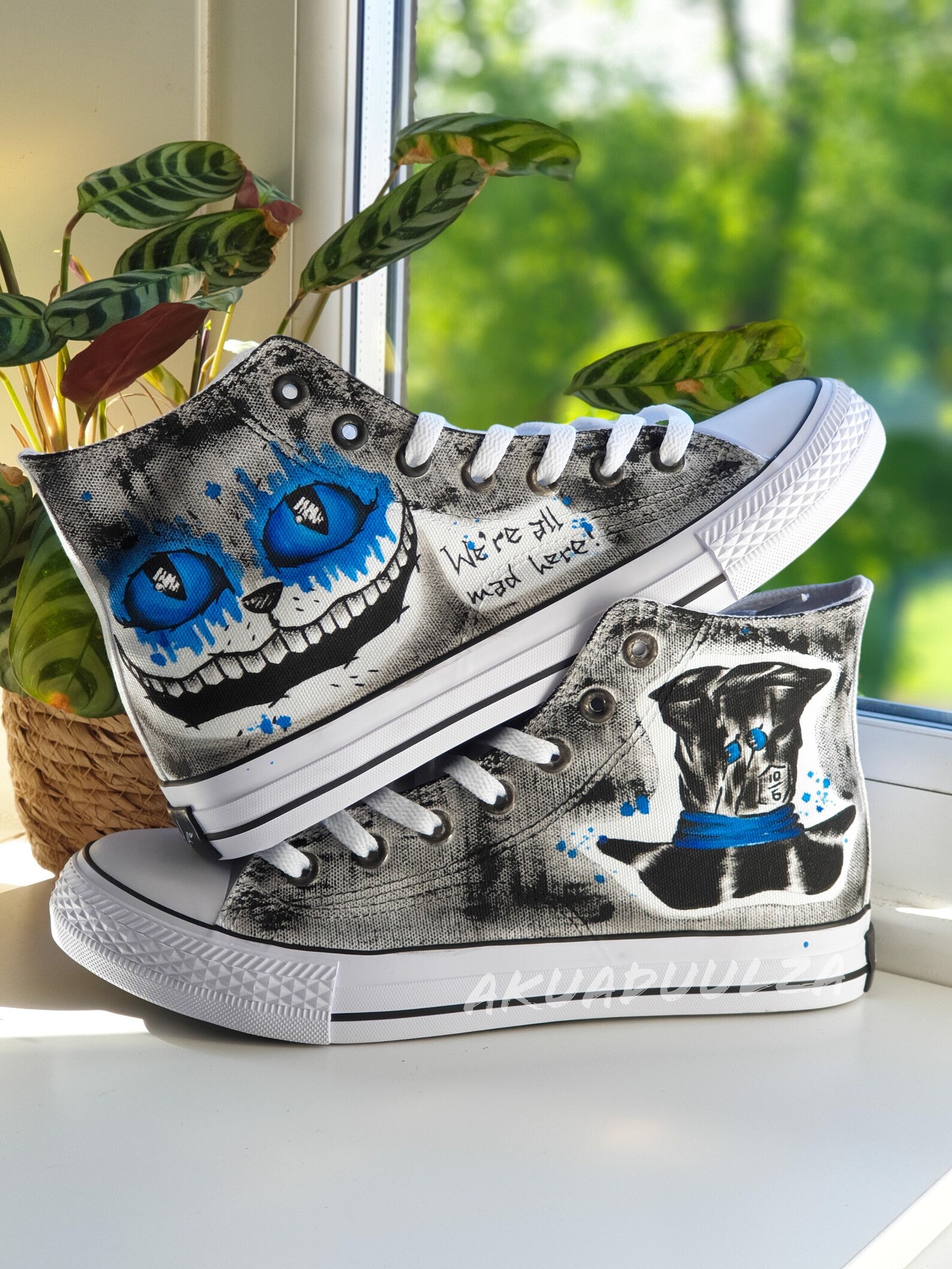 BLUE Cheshire Cat / Alice in Wonderland Inspired Hand Painted - Etsy