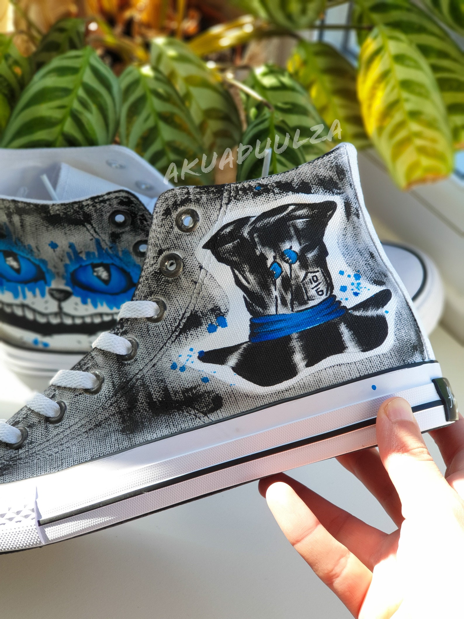 BLUE Cheshire Cat / Alice in Wonderland Inspired Hand Painted - Etsy