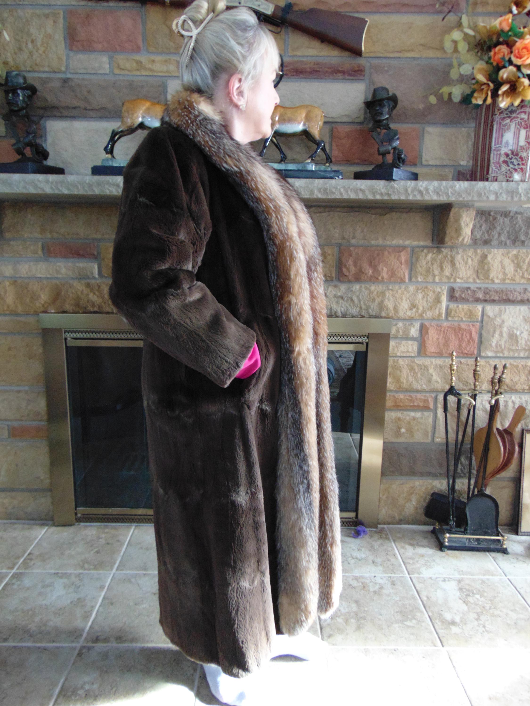 Neiman Marcus Sheared Muskrat Fur Coat With Fox Tuxedo Border - Etsy