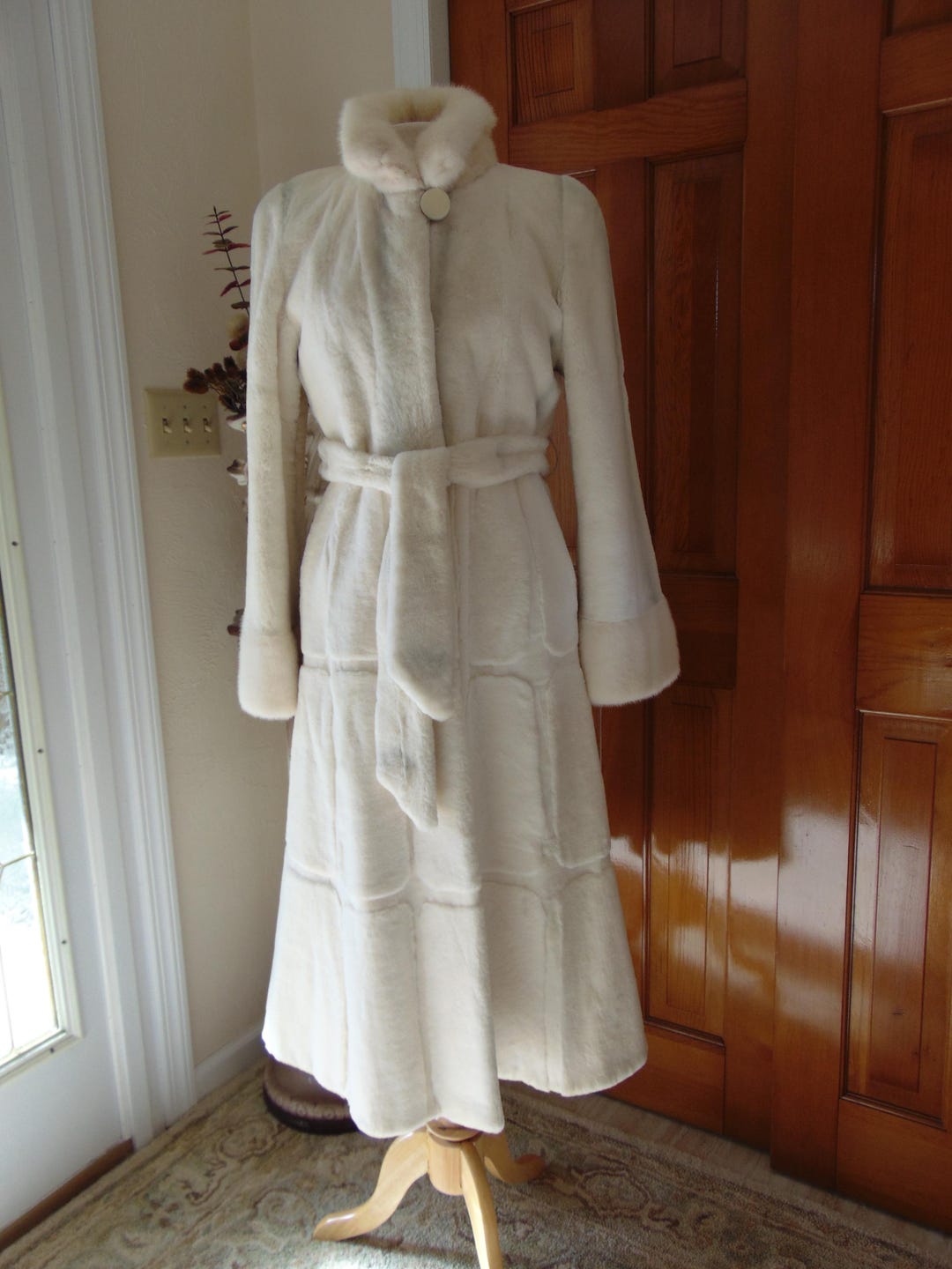 Natural Mink Fur Coat, White Mink Coat, Full Length Mink Coat, Preloved ...