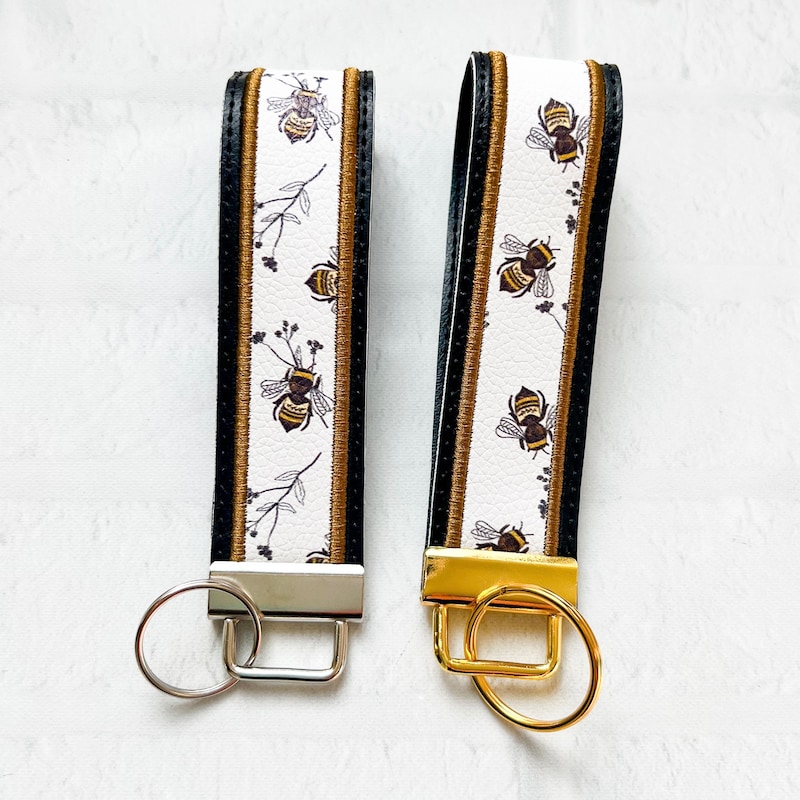 Bee Key Chain - Etsy