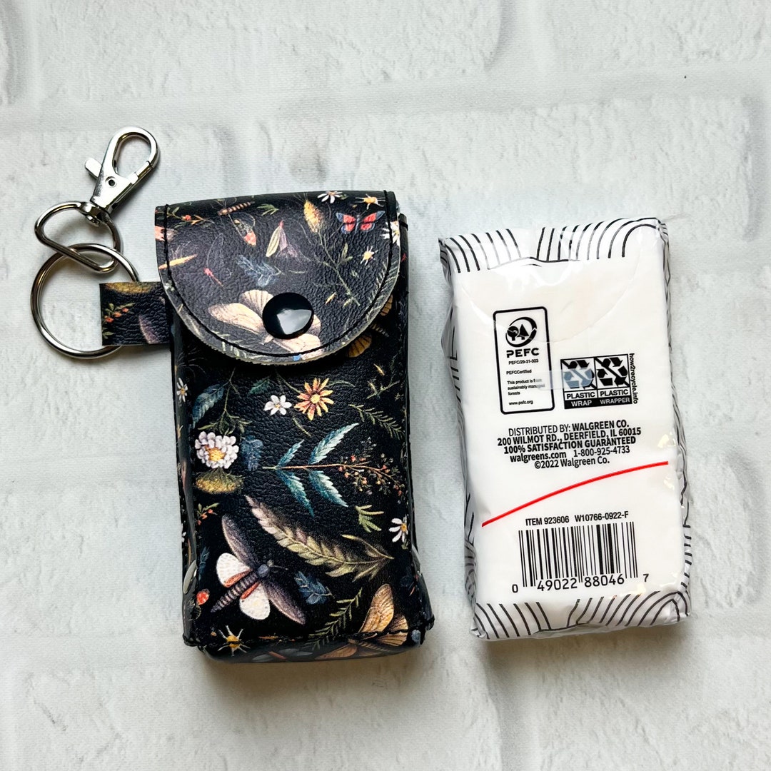 Cottagecore Moth Pocket Tissue Holder,travel Keychain Case for Kleenex ...