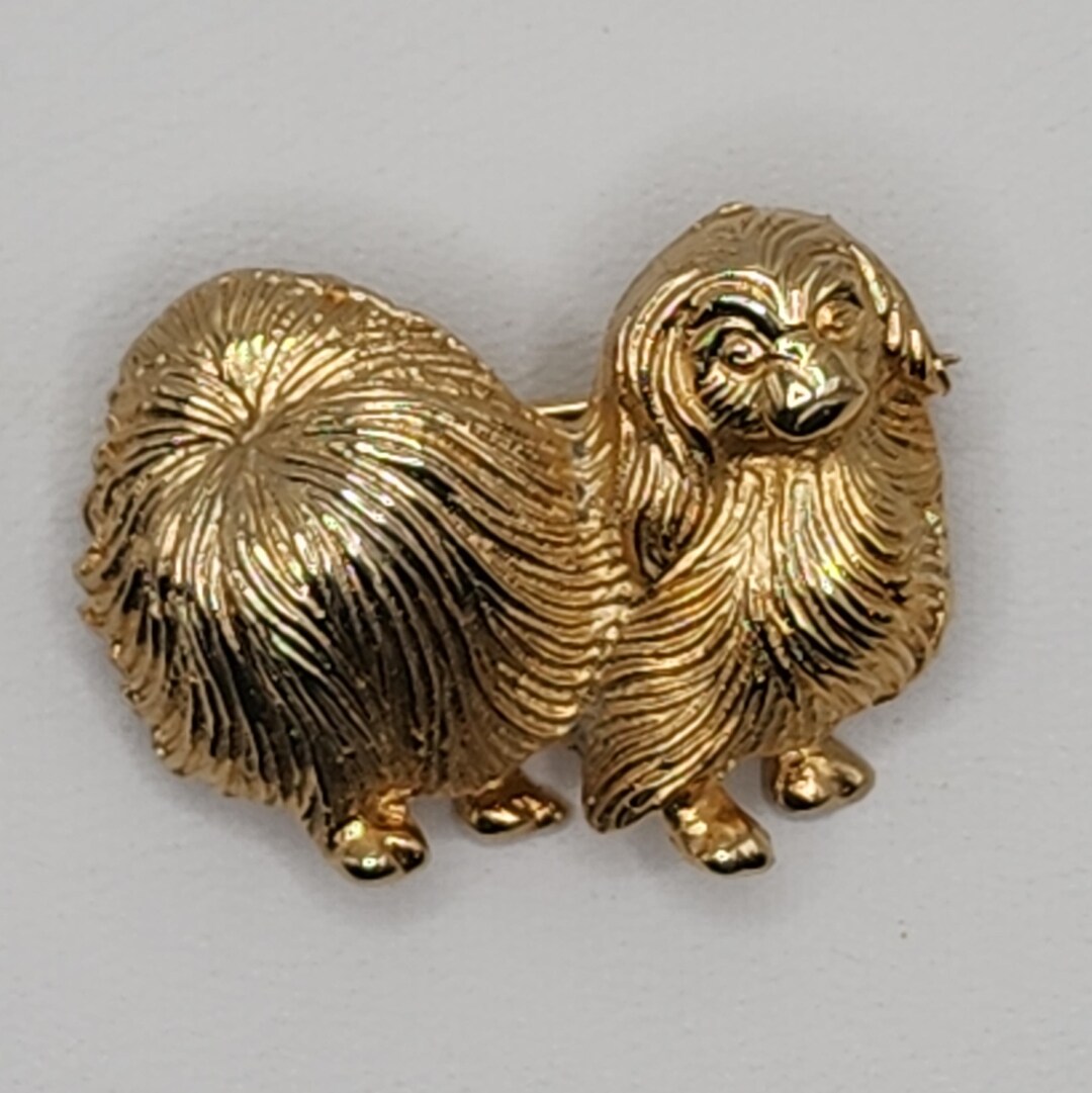 HOBE Posh Pekingese Pup Brooch Detailed Golden Dog Lover Gift Figural ...