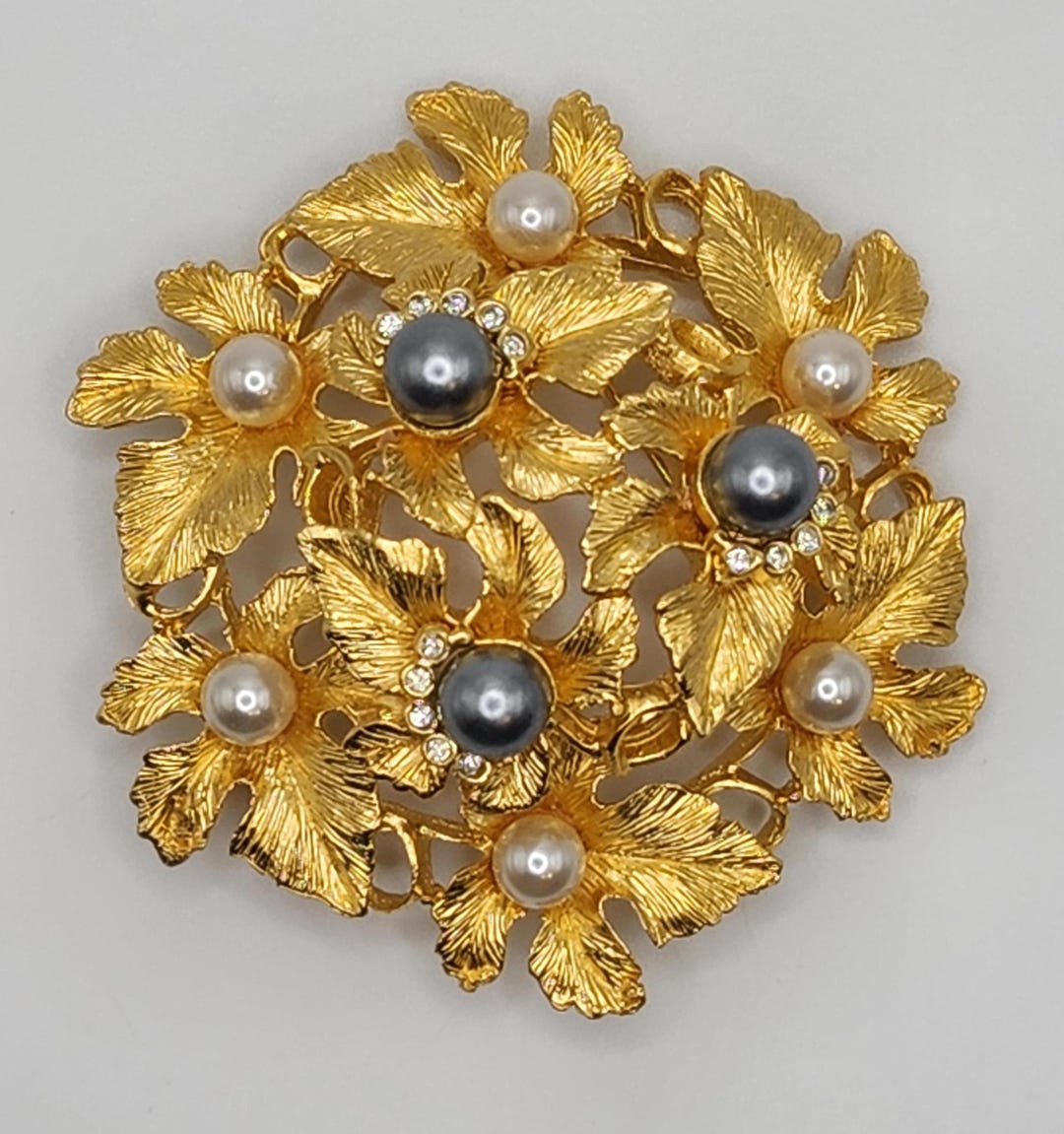 IVANA TRUMP Brooch, Faux Pearl Gold Plated Floral Pin, 1980s Vintage - Etsy