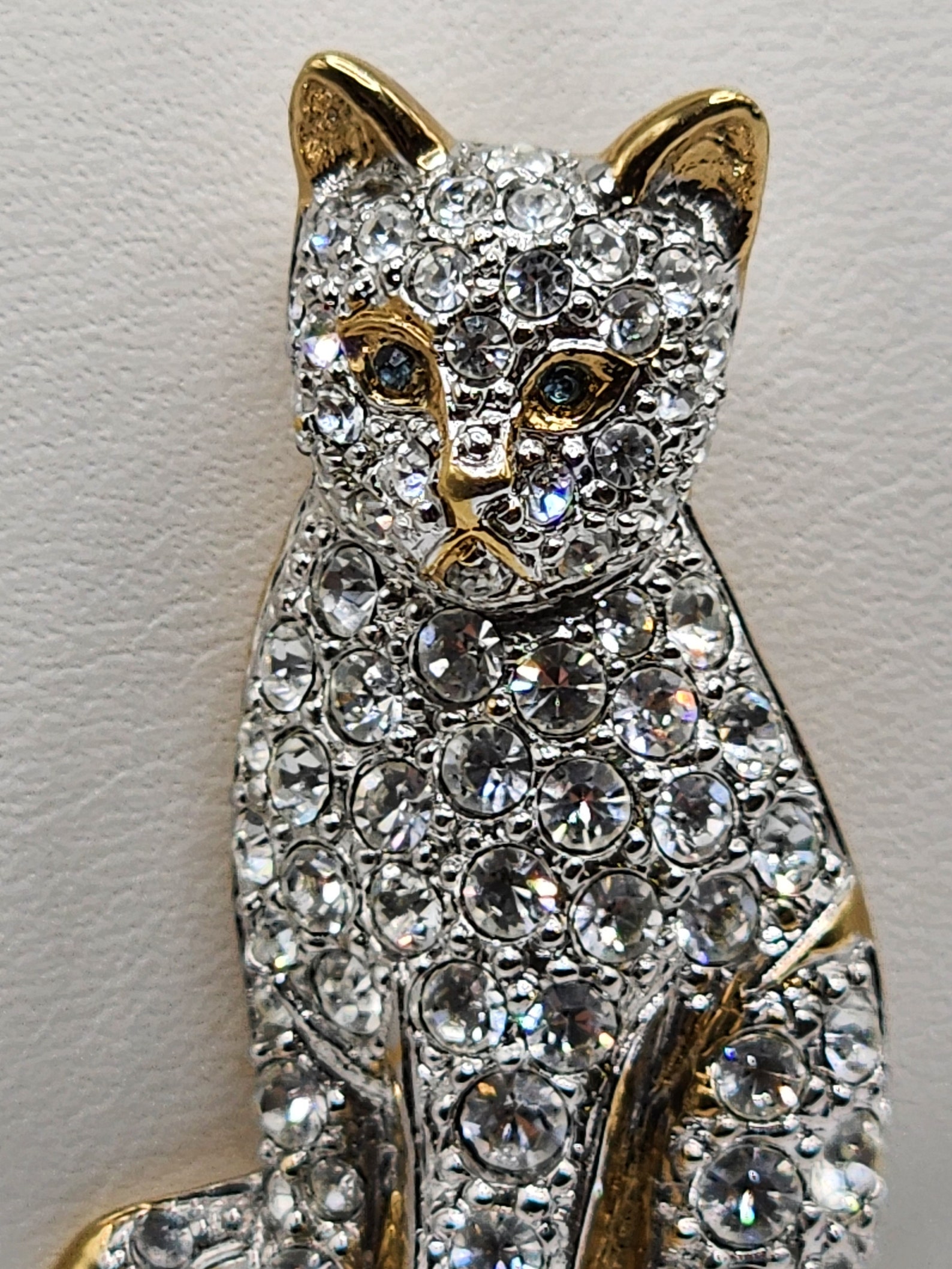 CAROLEE Cat Brooch A Fanciful Feline Diamanté Crystal Cat Lover Gift ...