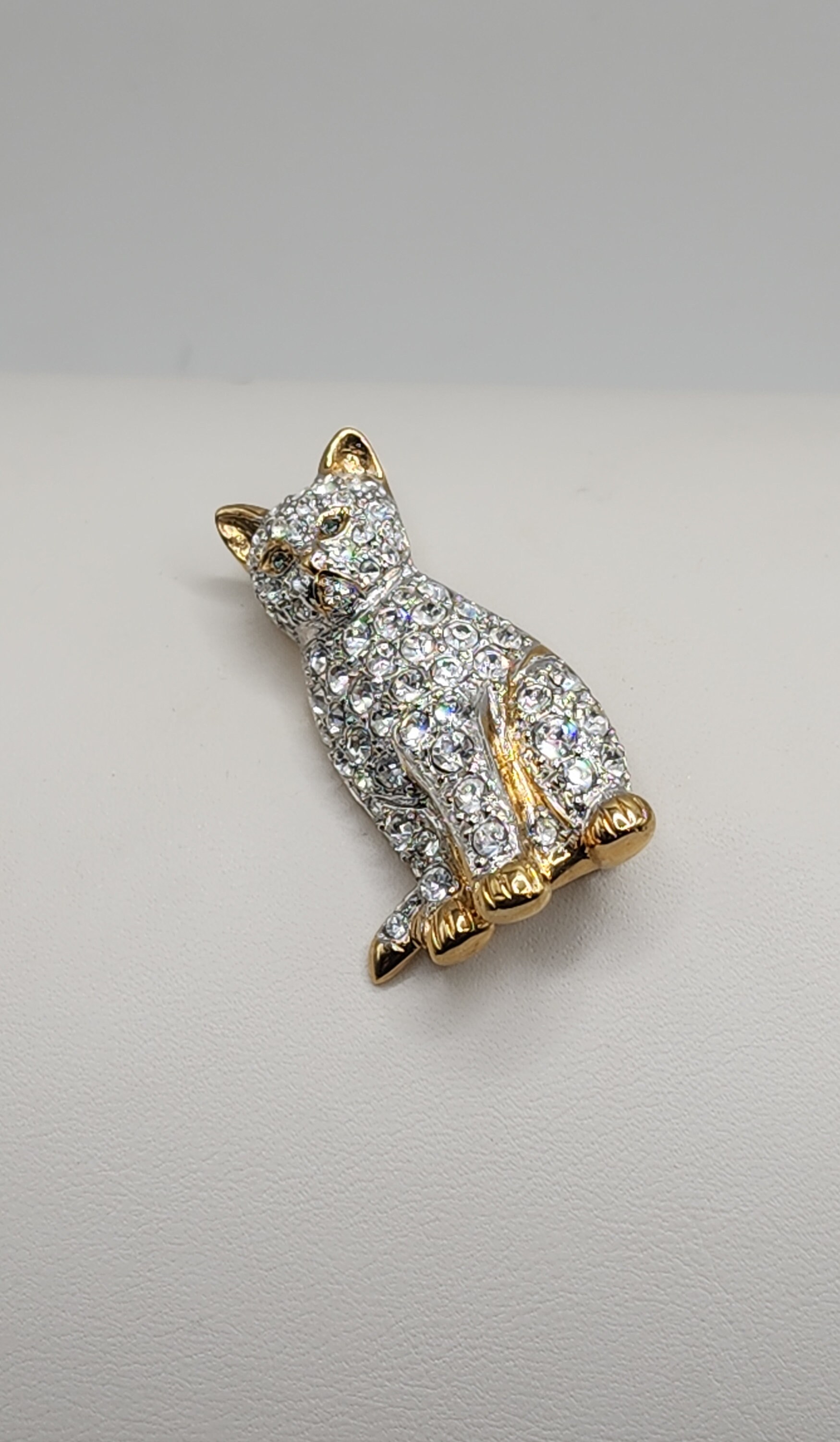 CAROLEE Cat Brooch A Fanciful Feline Diamanté Crystal Cat Lover Gift ...