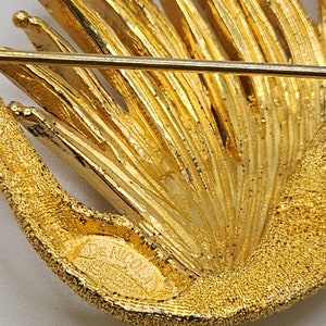 DE NICOLA Golden Swan Brooch Figural Diamanté Crystal Vintage Jewelry ...