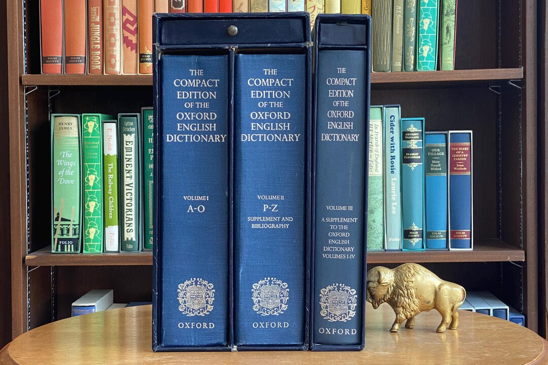 The Compact Edition of the Oxford English Dictionary (3 Vols; With ...