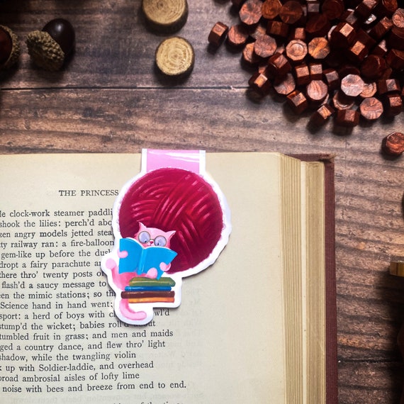 Reading Cat Magnetic Bookmark cats and Books Book Lover - Etsy