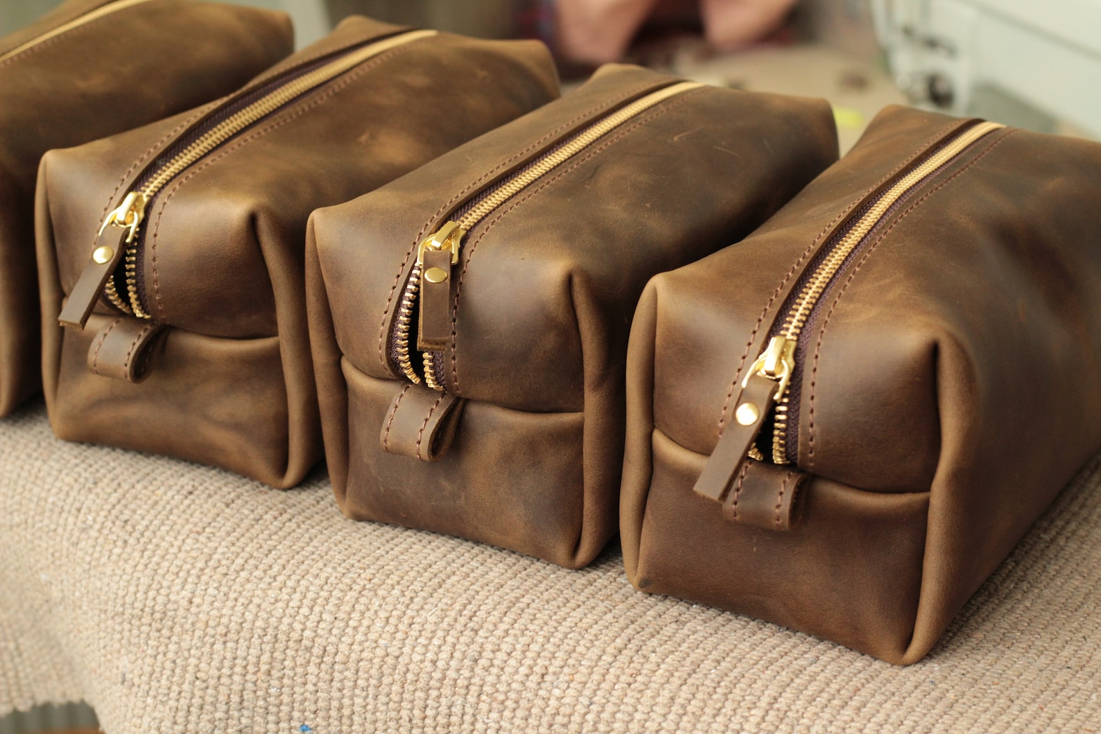 Personalized Leather Dopp Kit: Men's Toiletry Bag - Etsy