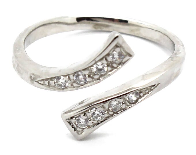 925 Sterling Silver Adjustable Crossover Toe Ring With Eight Round CZ ...