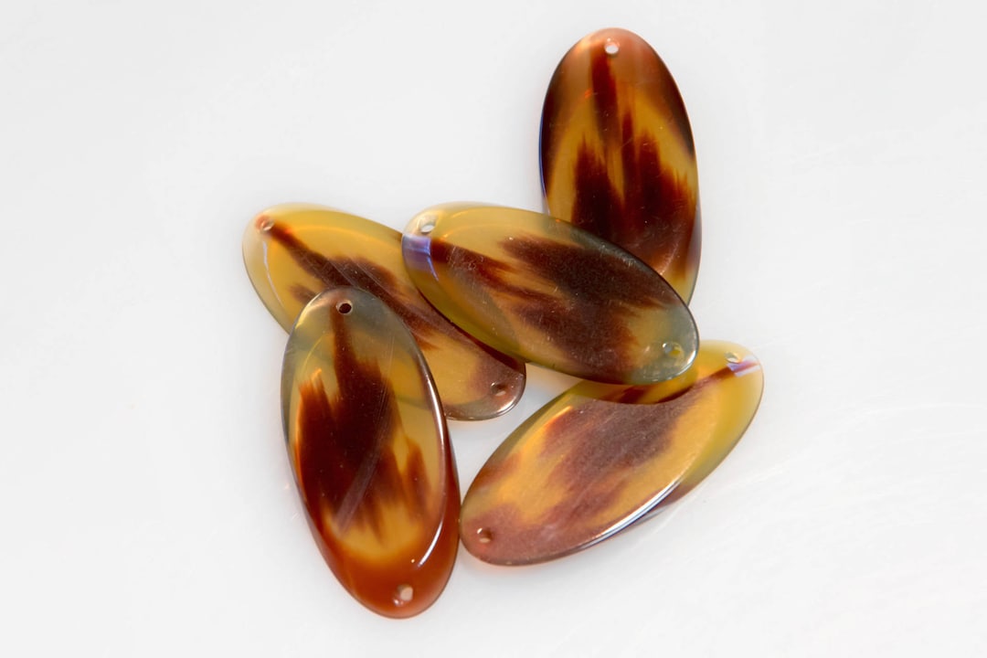 VINTAGE PLASTIC piezas de plástico hechas de Galalith alrededor de 1970 ...