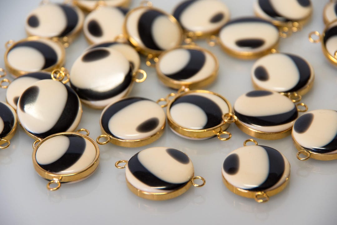 24 Pieces Round Connector Beads VINTAGE 70s 24 Pcs. Beige and Black ...