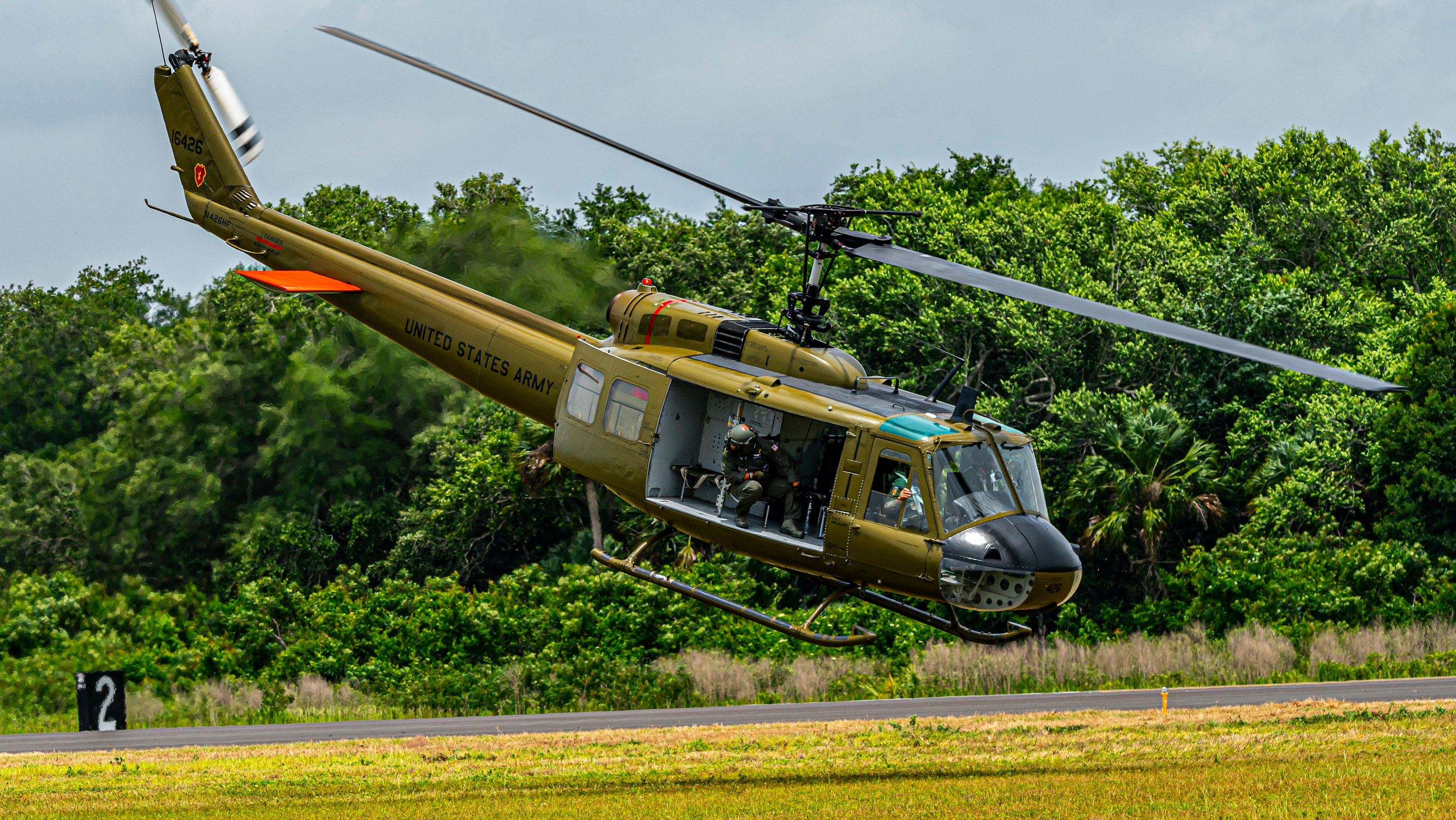 BELL UH-1H - Hellicopter - Wall Art - Office Decor - Art - Etsy