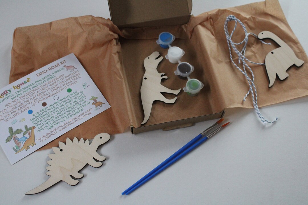 Dinosaur Craft Kit / DIY Painting Kit for Child, Set of Wooden Dinos ...