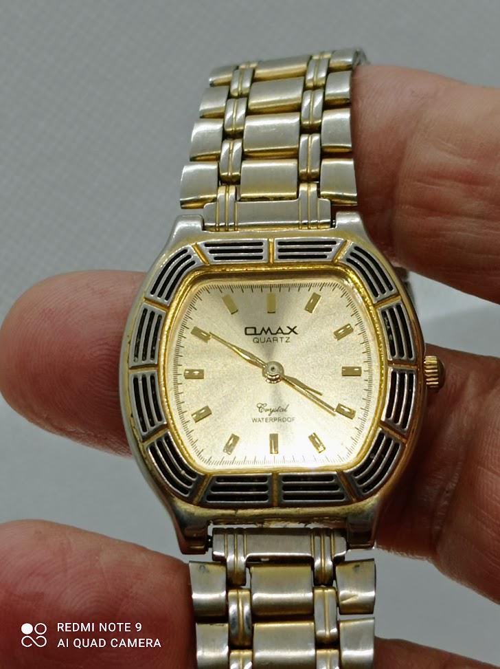 OMAX Crystal Waterproof Quartz Watch Bracelet in Silver Gold OMAX Crystal Waterproof Quartz Watch Bracelet in Silver Gold