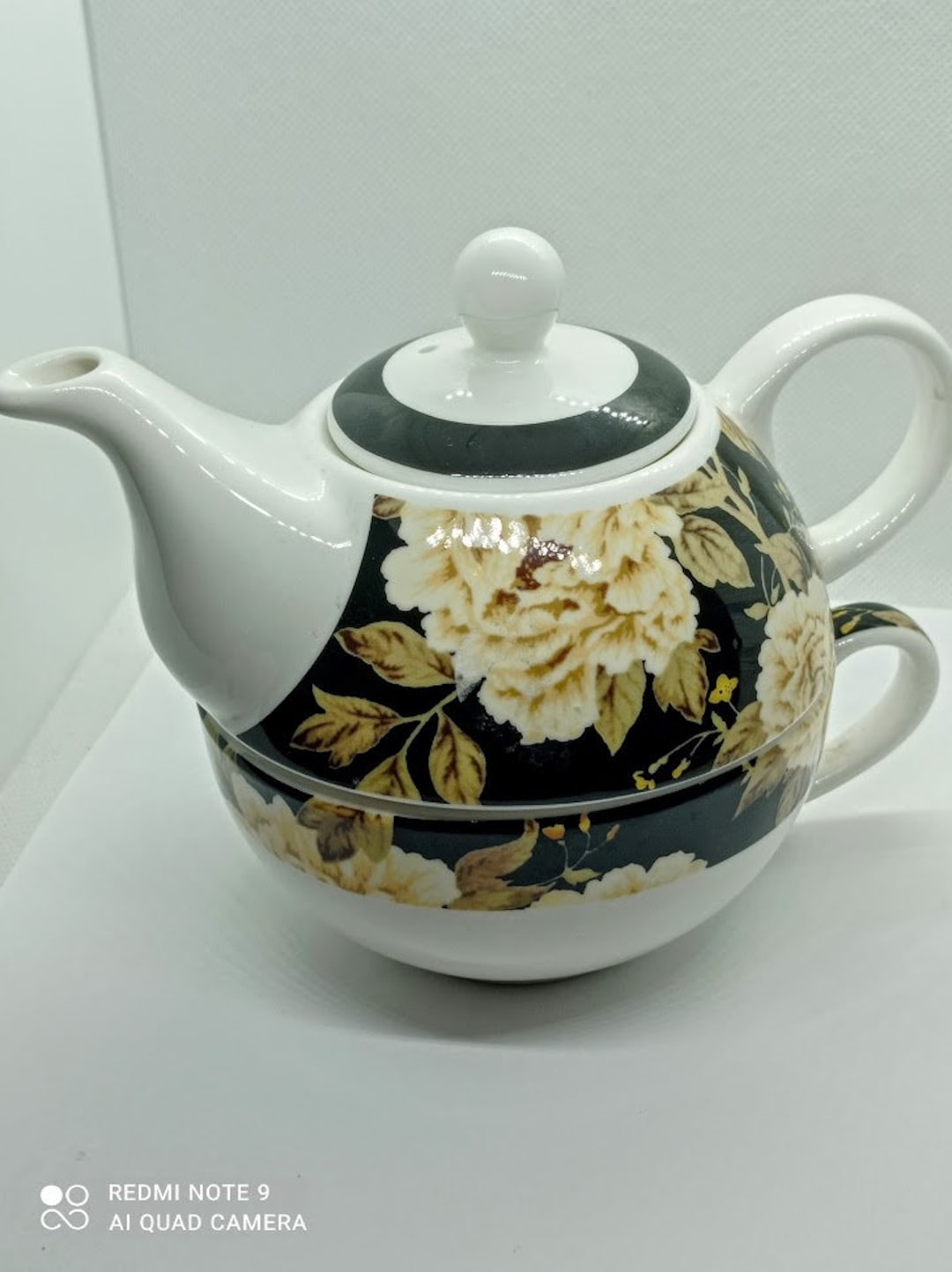 Sanderson Fine Bone China Vintage 70s Teapot Set, a Tea Cup , White ...