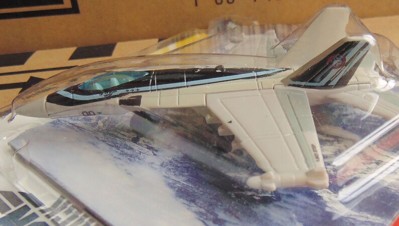 Matchbox Top Gun Maverick Boeing F/A-18 Super Hornet Plane Mattel ...