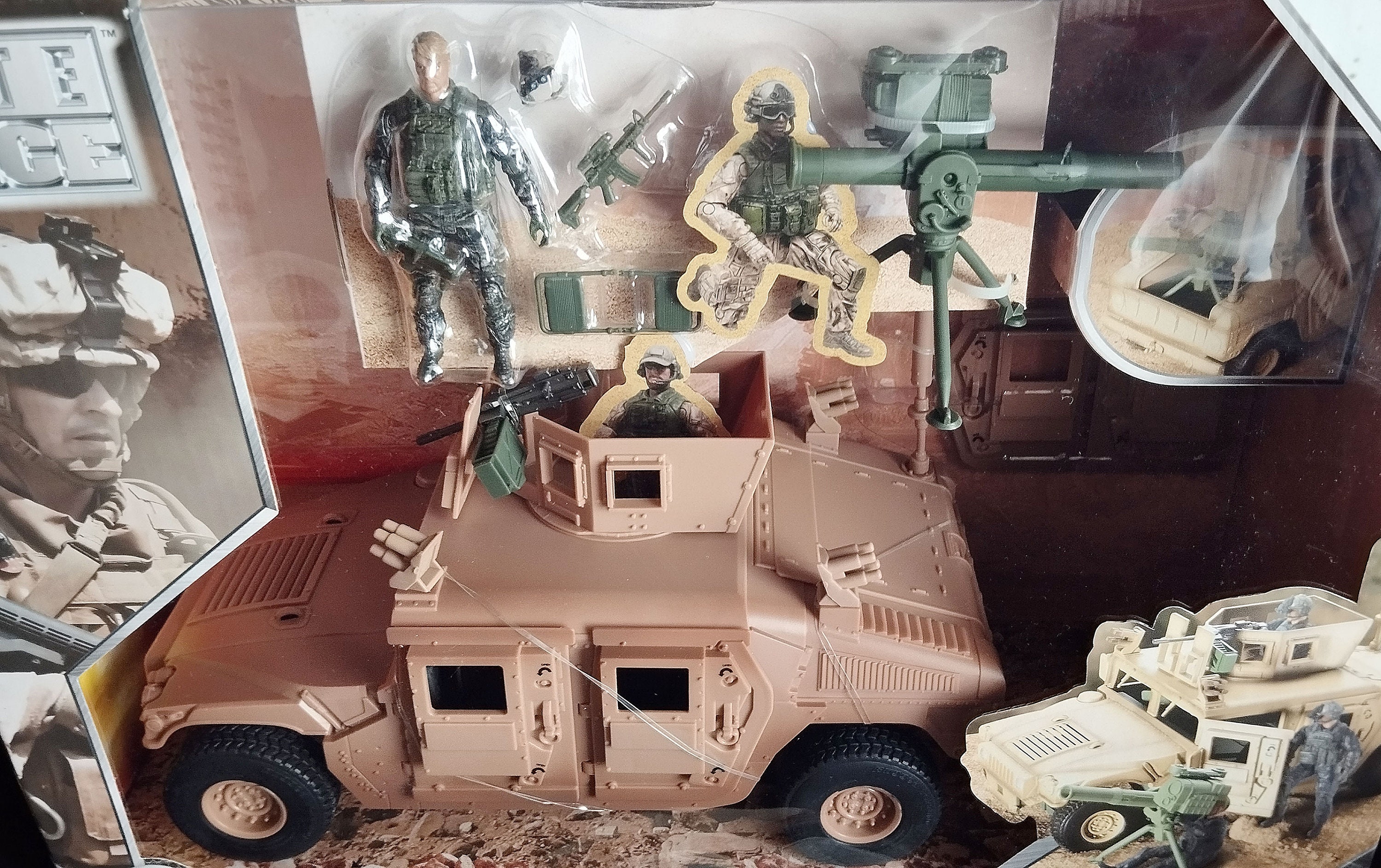 Elite Force M1114 up 1/18 Scale Armored Humvee US Army Military Vehicle ...