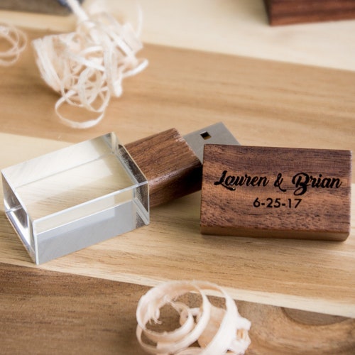 Thick Walnut USB Flash Drive & Wood USB Box Set Custom - Etsy