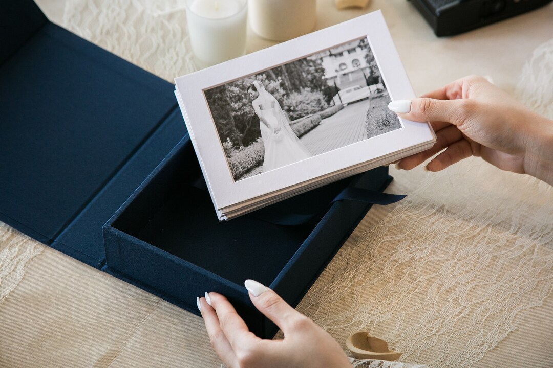 5x7" Embossed Linen Photo Box - Photo Print Storage Box, Photo Mats ...