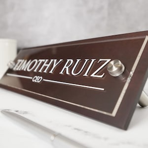 UV Printed Wood Acrylic Name Plate Modern Title Display New Job ...