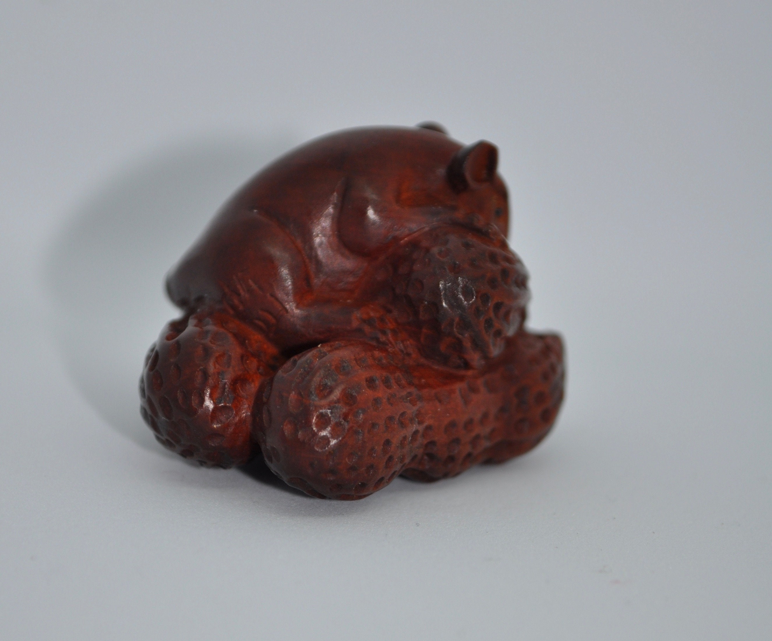 MOUSE on PEANUTS NETSUKE - Etsy