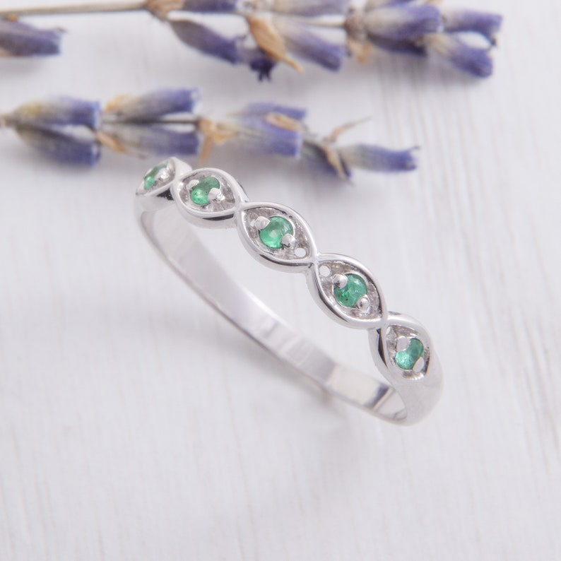 Silver emerald ring Wedding band women Silver wedding band | Etsy