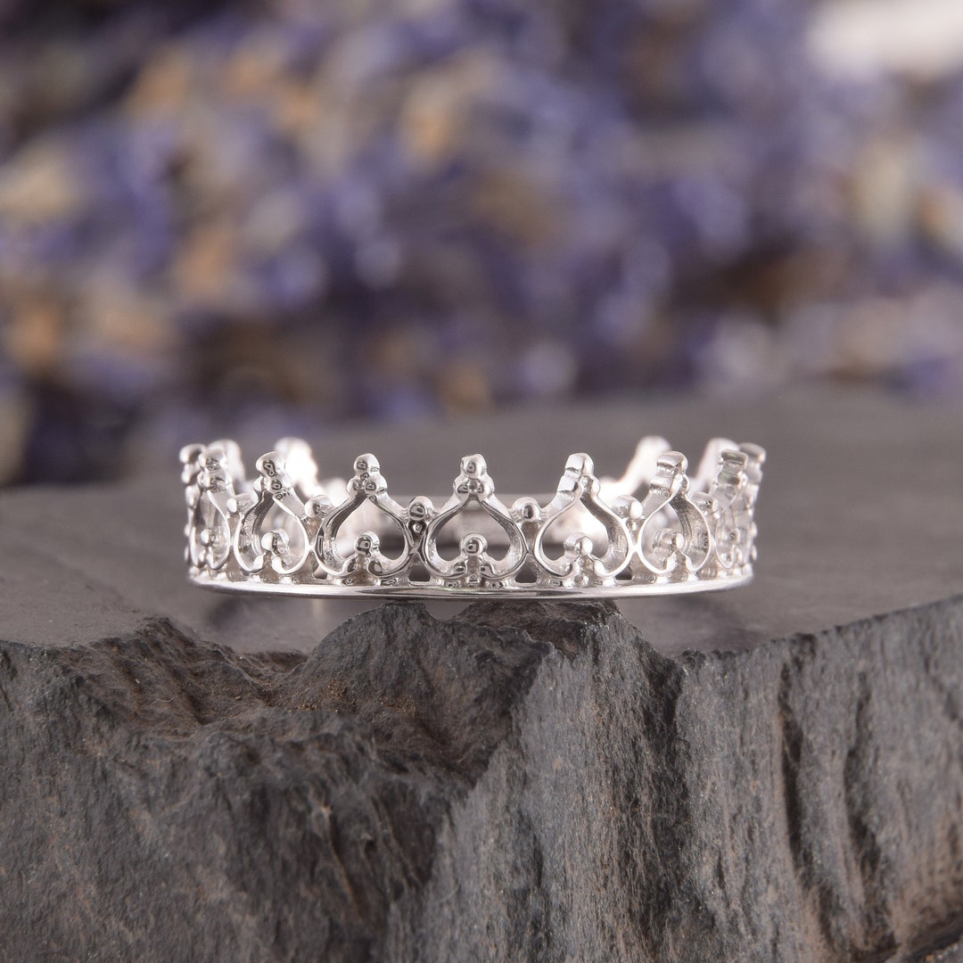 Crown Wedding Band, Womens Crown Ring, Unique Crown Ring, Dainty ...