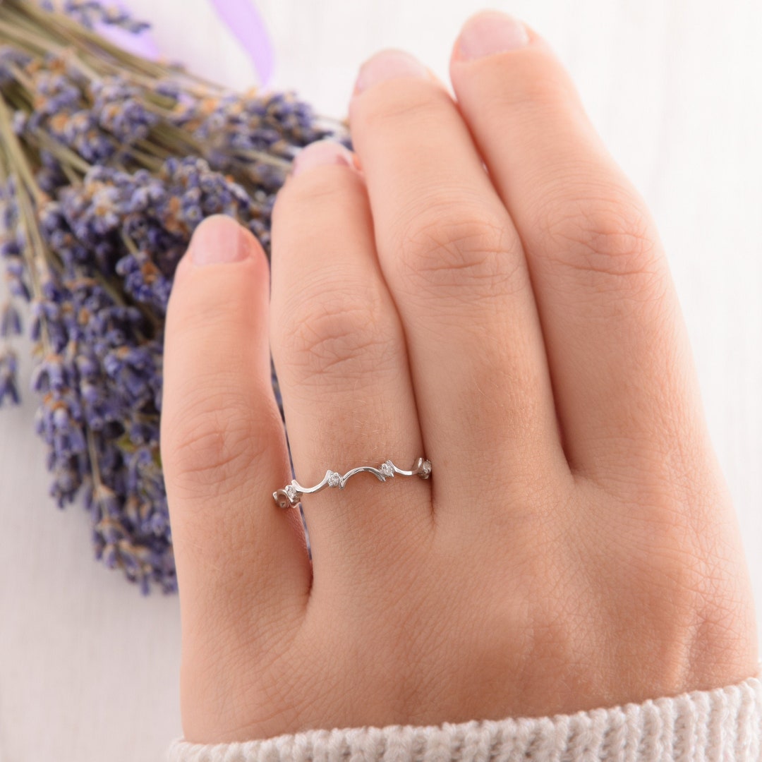 Art Deco Wedding Band, Womens Wedding Band, Minimalist Ring, Delicate ...