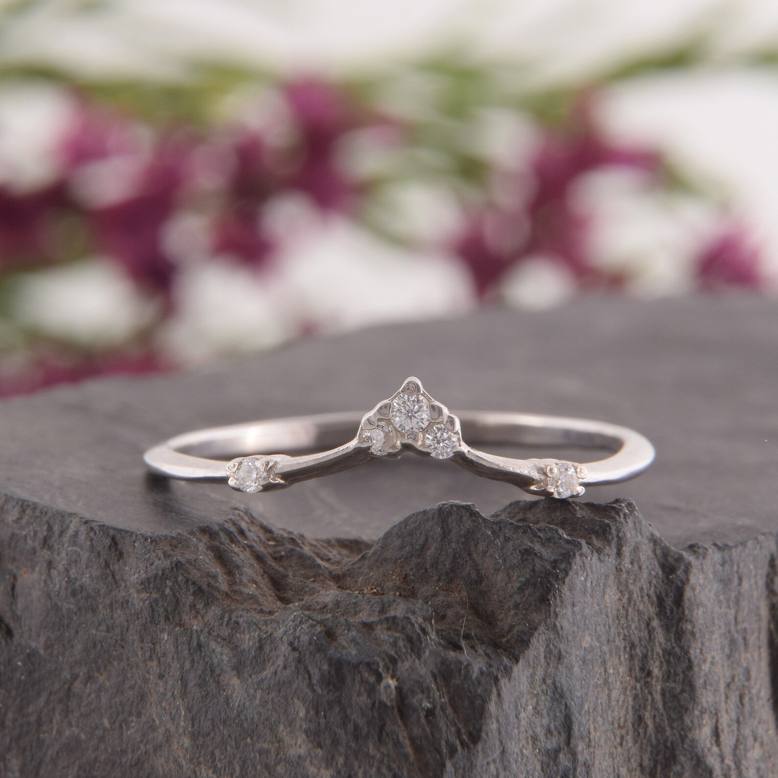 Curved Wedding Band V Ring Chevron Ring Chevron Wedding - Etsy