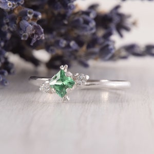 Unique Womens Emerald Promise Ring Dainty Silver Ring - Etsy