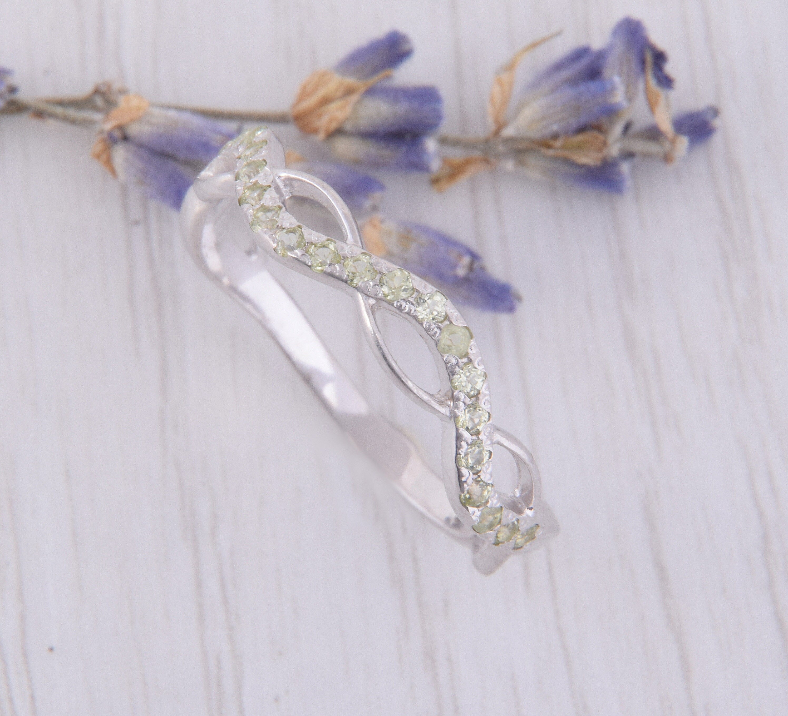 Eternity band Eternity ring Peridot ring Wedding band | Etsy