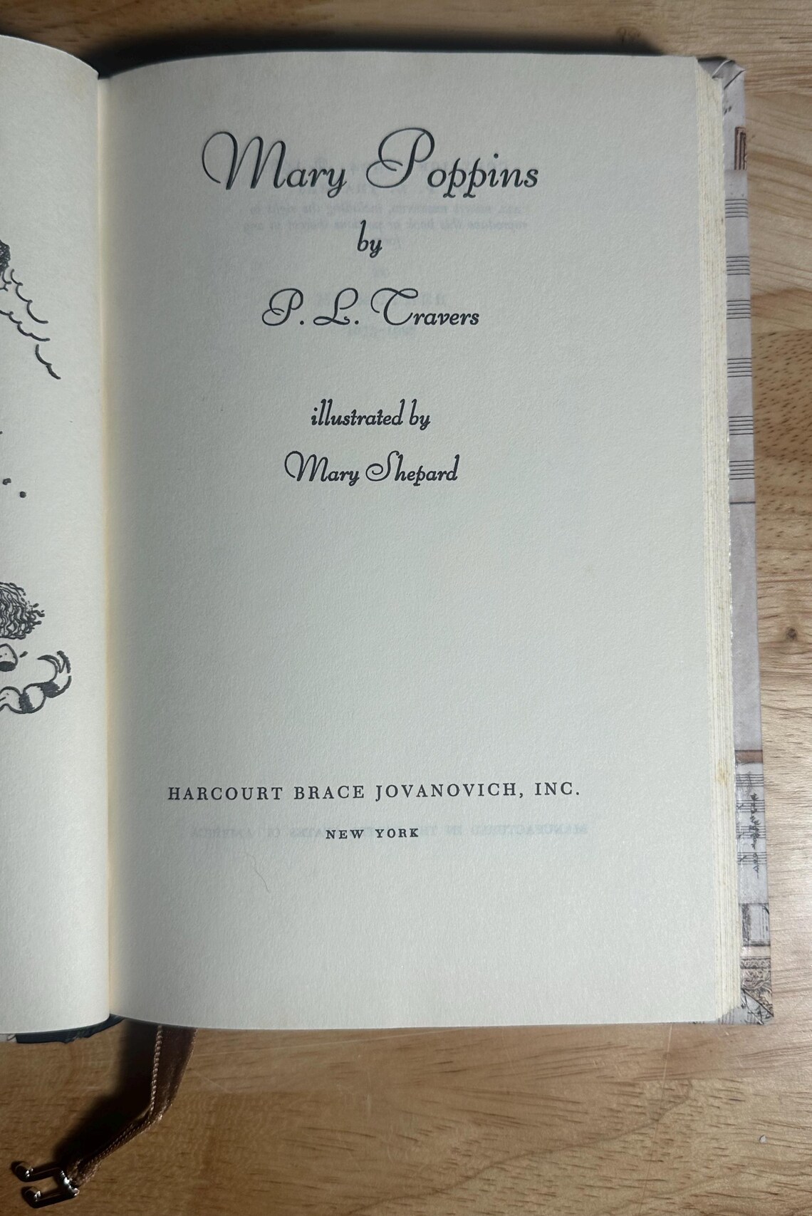 MARY POPPINS by P.L. Travers - Vintage '60s - Rebound/decorative Cover ...