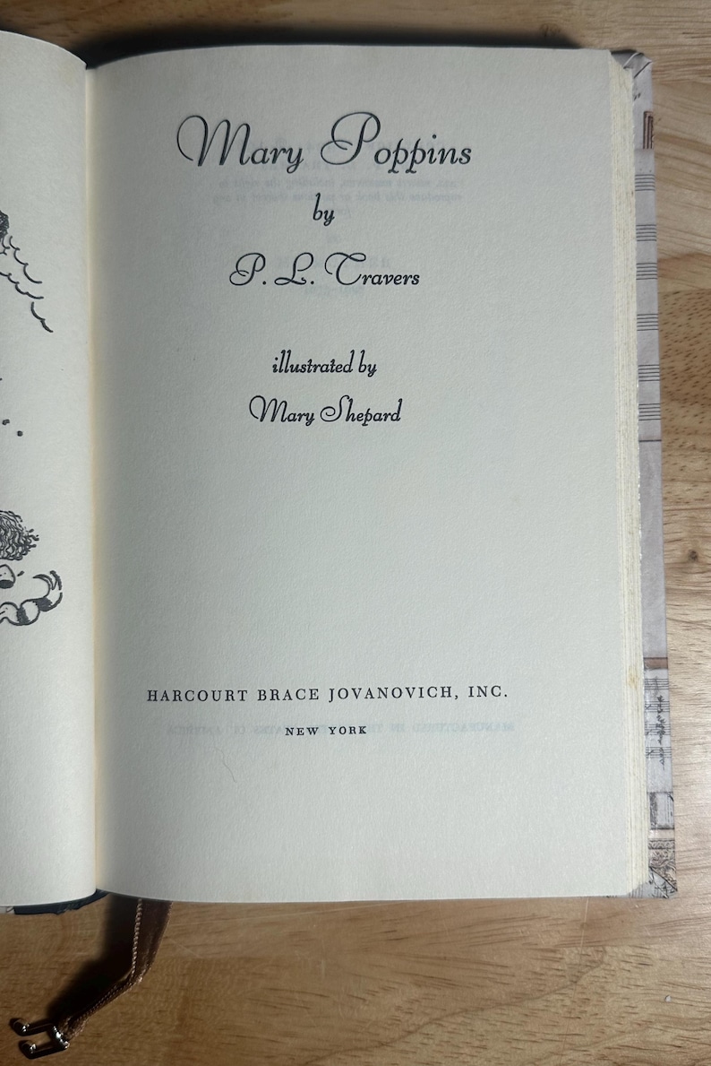 MARY POPPINS by P.L. Travers - Vintage '60s - Rebound/decorative Cover ...