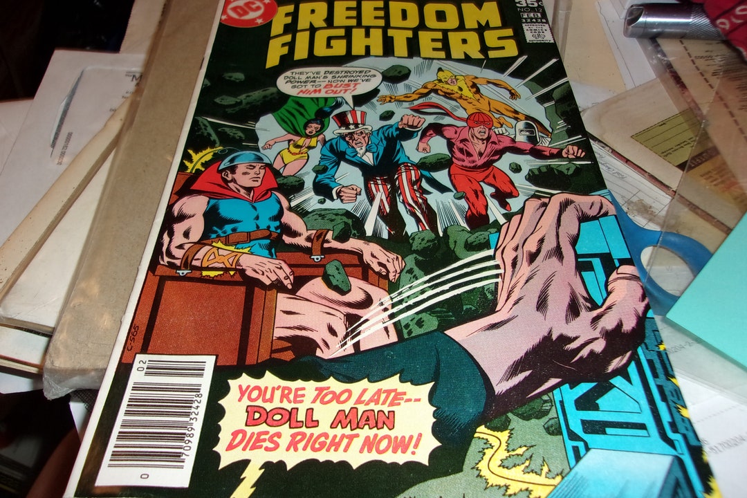 Comic Book "freedom Fighters" Vol. 3, No. 12 Made by DC Comics From ...