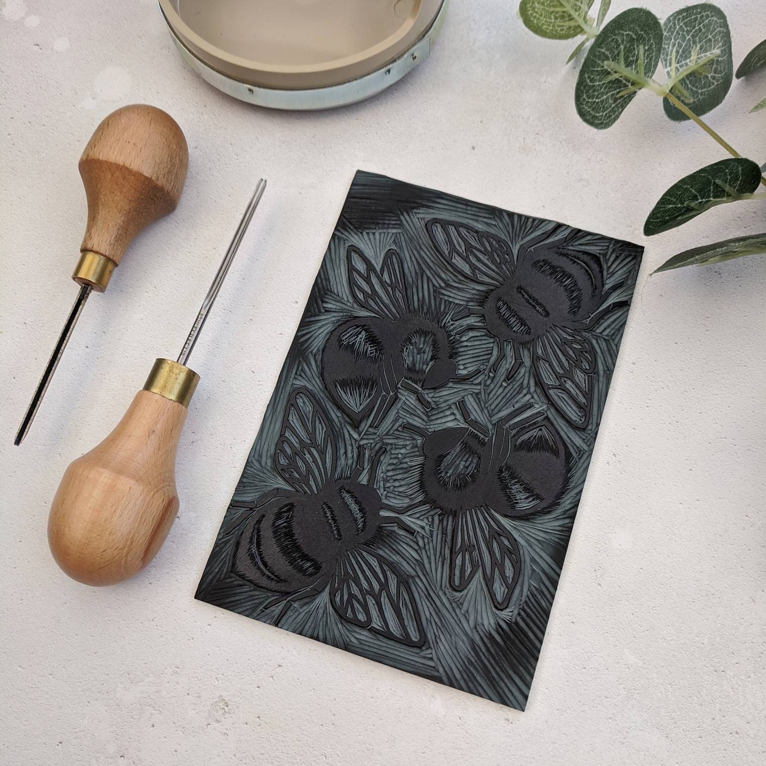 Gold Bee Linocut Print Bumblebee Print Gold and Black Bee - Etsy