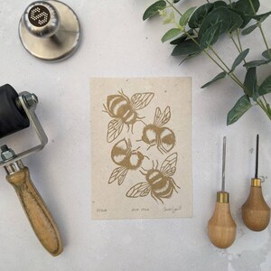 Gold Bee Linocut Print, Bumblebee Print, Gold and Black Bee Art - Etsy