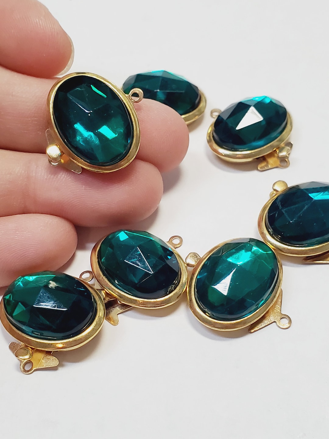 Gold Plated Vintage Emerald Crystal Stone Single Strand Clasp, Vintage ...