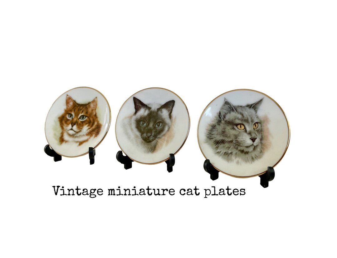 Vintage Miniature Cat Plates With Adjustable Stands Orange Cat, Siamese ...