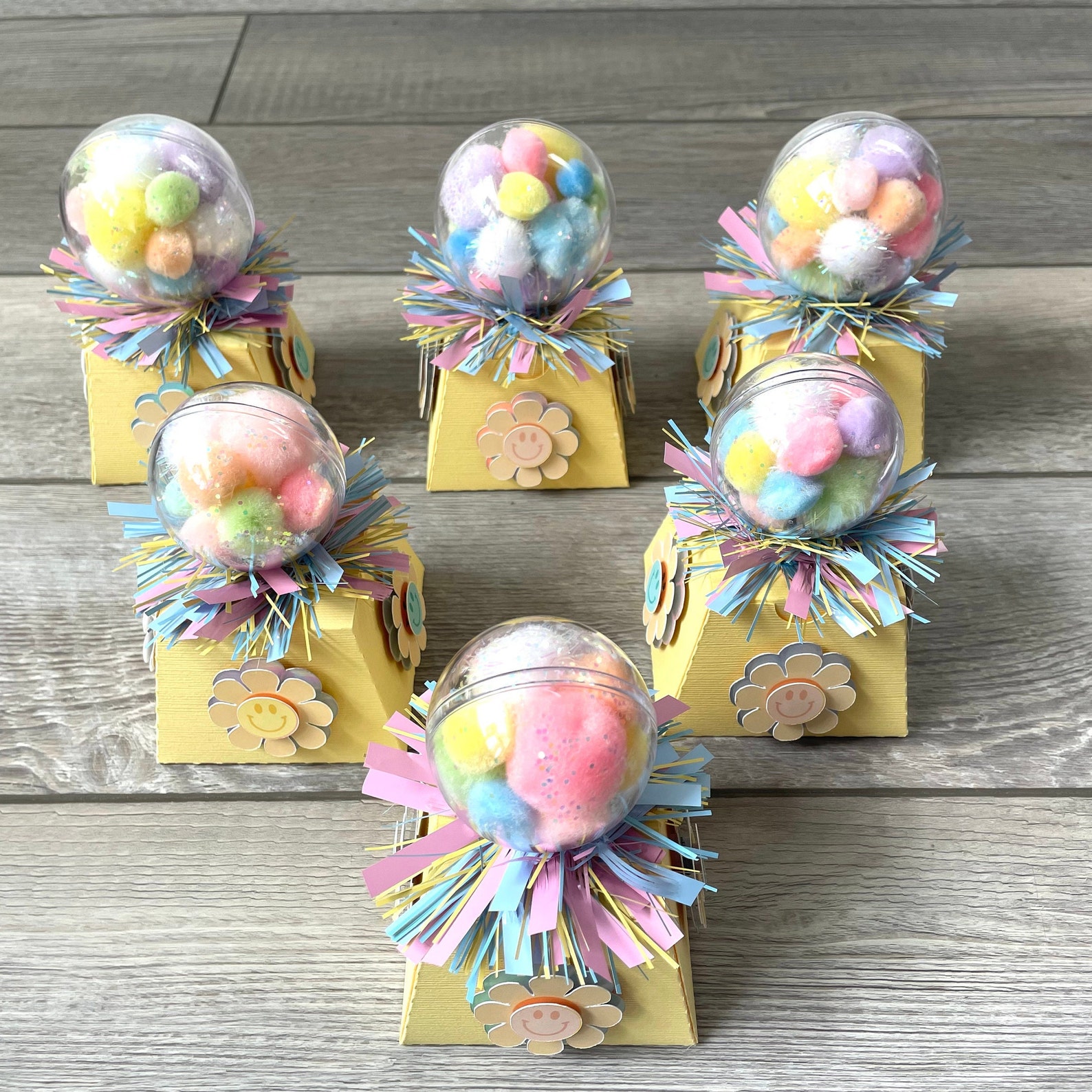 Smiley Face Favor Box: Groovy Party Treat Box - Etsy