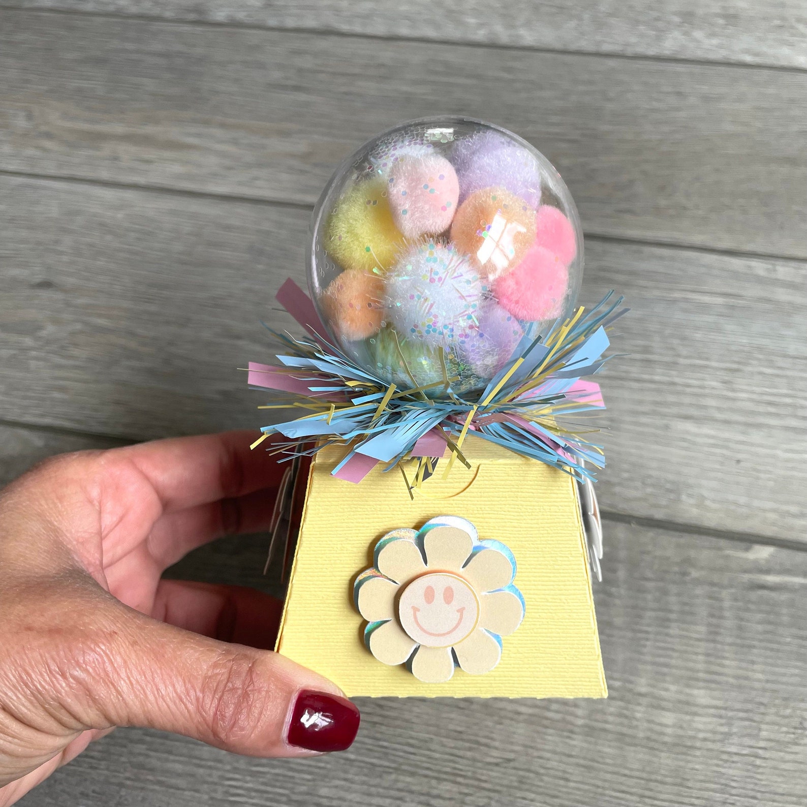 Smiley Face Favor Box: Groovy Party Treat Box - Etsy
