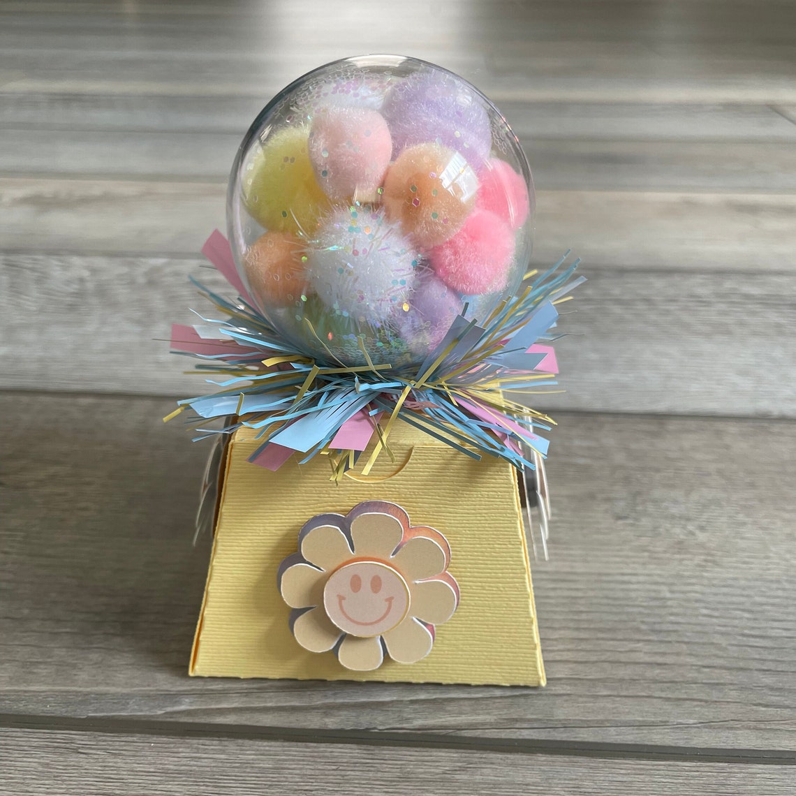 Smiley Face Favor Box: Groovy Party Treat Box - Etsy
