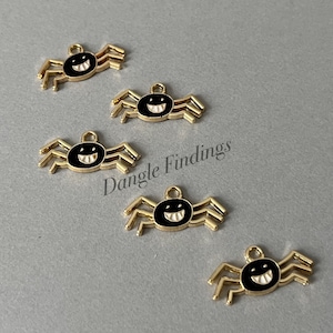 10 Spider Charms, Creepy, Eek, Halloween, Crawler, Small, Enamel, DIY ...