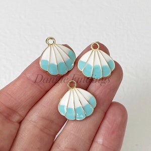 10 Blue Shell Charms, Seashell, Enamel, Beach Themed Charms, DIY, 18mm ...