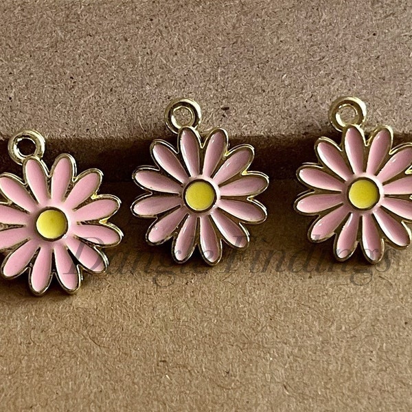 Daisy Charms - Etsy
