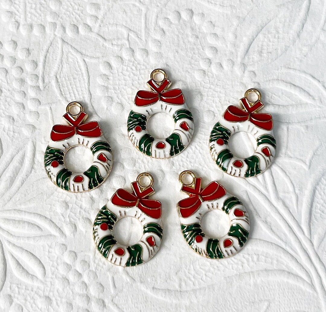 10, 20, or 40 Wreath Charms, Jewelry, Necklace, Xmas, DIY, White and ...