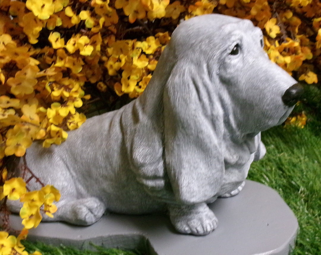 Basset Hound Concrete Statue Garden Decor Pet Loss Memorial, Dog Lovers ...