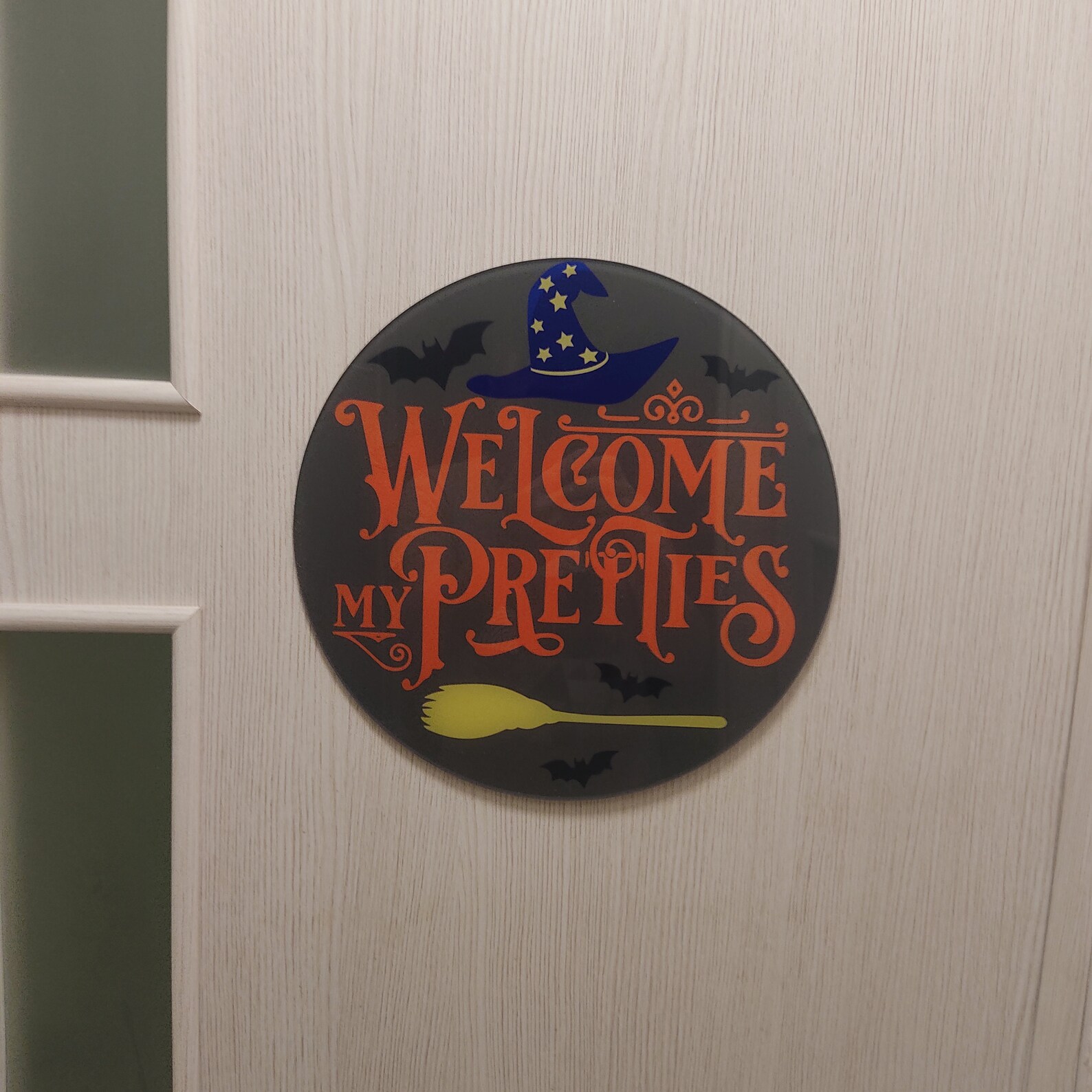 Halloween Witch Decor Sign Round Door Hanger Welcome My Pretties ...