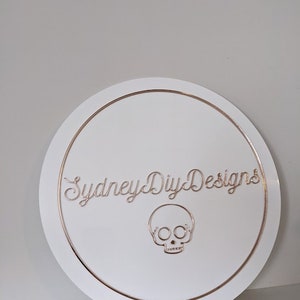 Single Colour Layered Acrylic Logo White Acrylic Circle With Mirror ...